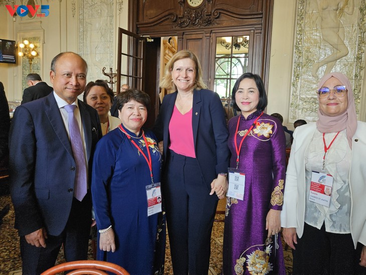 NA Vice Chairwoman holds bilateral meetings on APF-50 sidelines