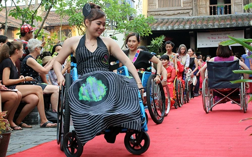 First-ever fashion show featuring models with disabilities to commence ...