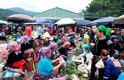 San Thang fair shows rich ethnic culture