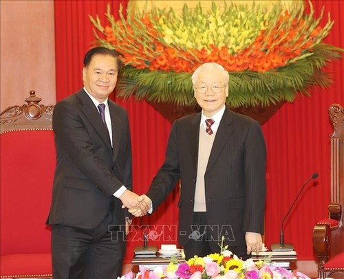 Party chief receives Lao People's Revolutionary Party’s senior official
