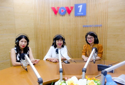 VOV's female foreign desk journalists