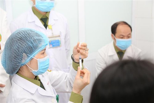 Vietnam ready for 3rd trial phase of NanoCovax vaccine