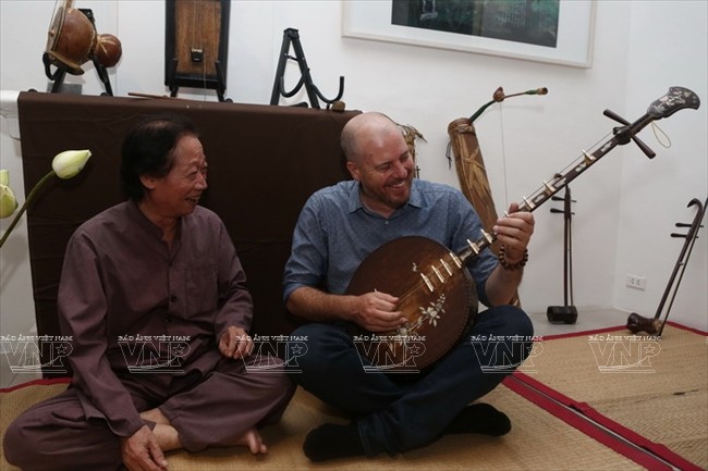 Xam Singing – A unique traditional music genre in Viet Nam